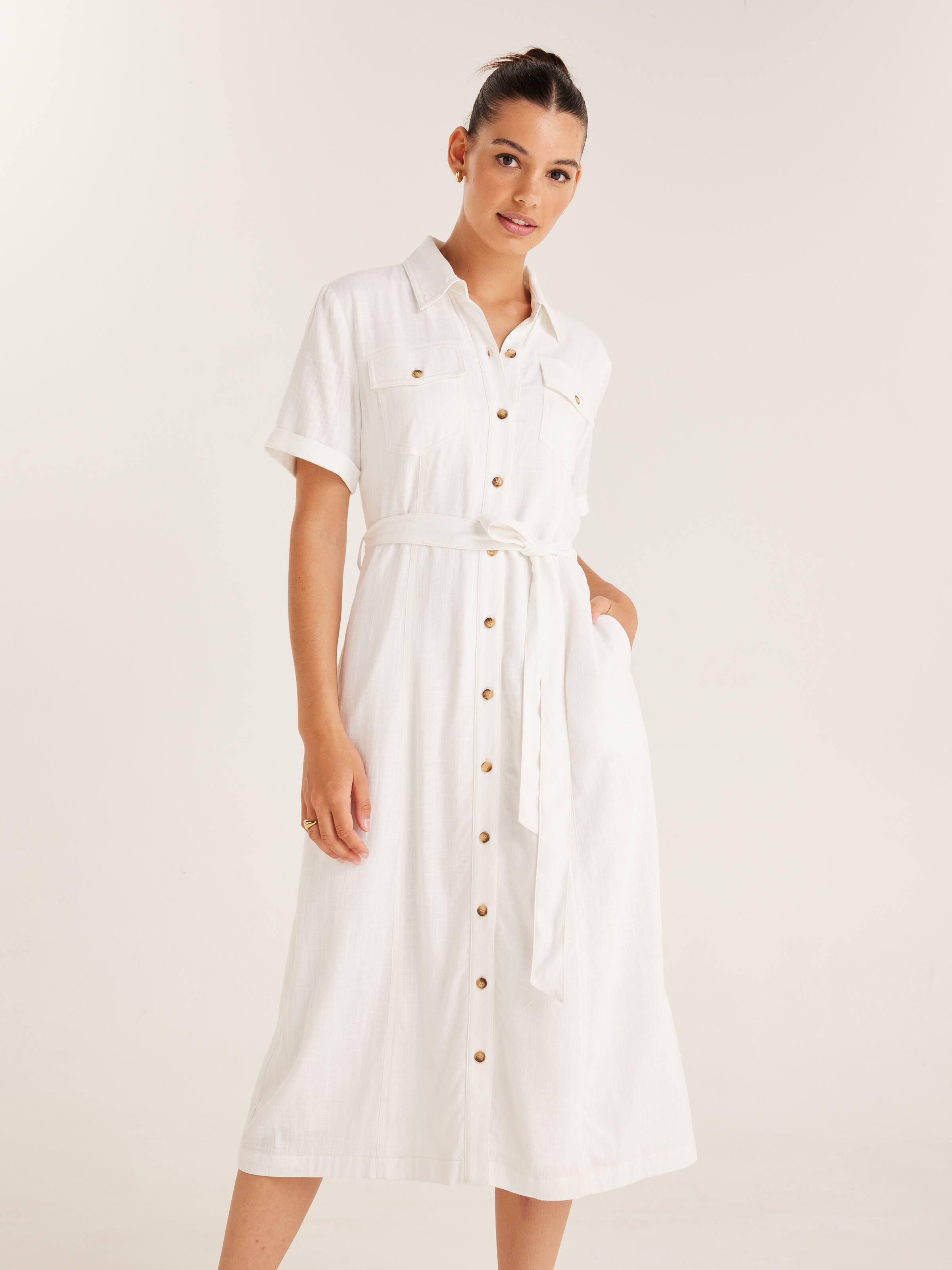 Latest Fashion & Newest Women's Clothing Styles | Dotti