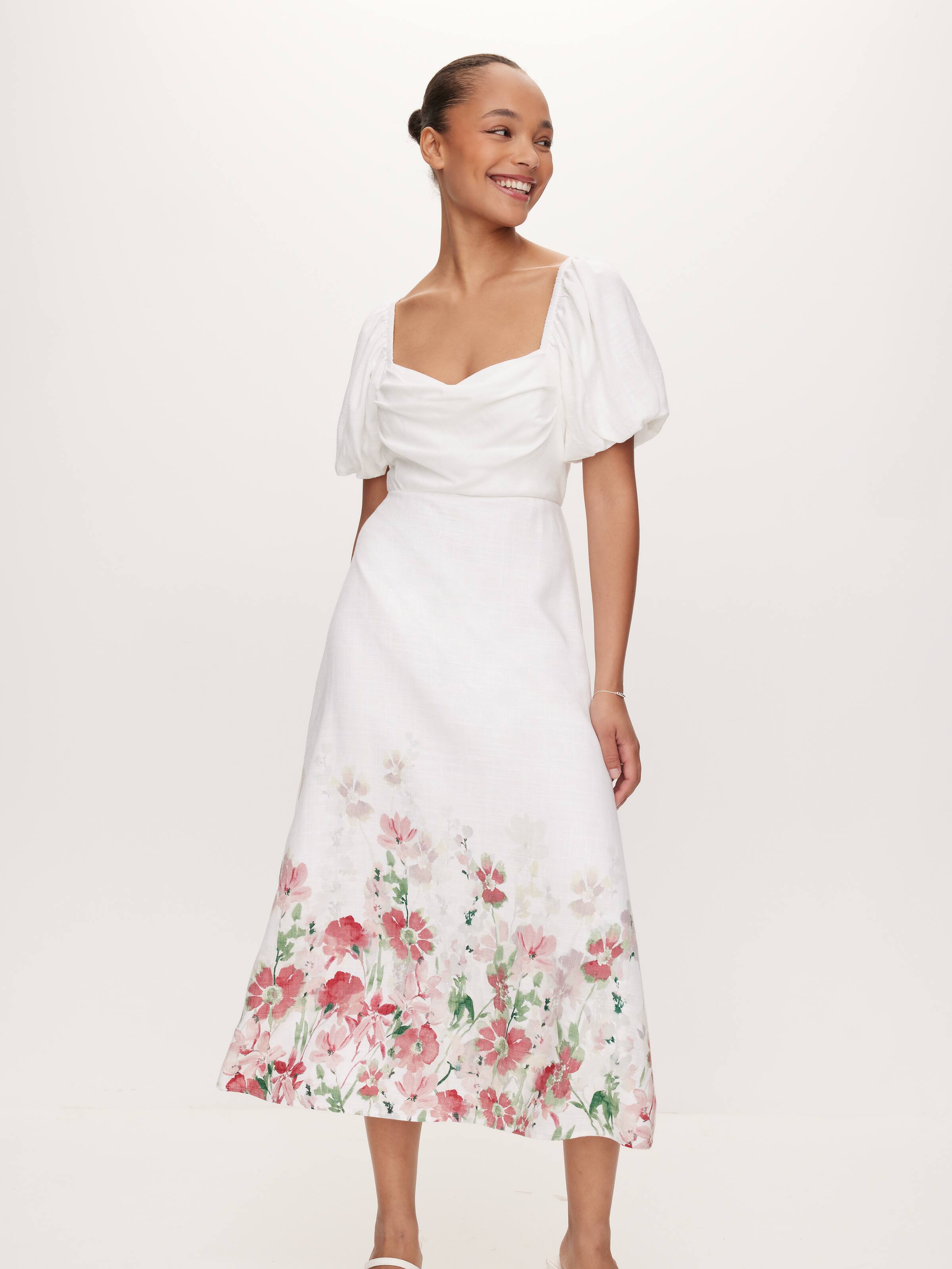 Latest Fashion & Newest Women's Clothing Styles | Dotti