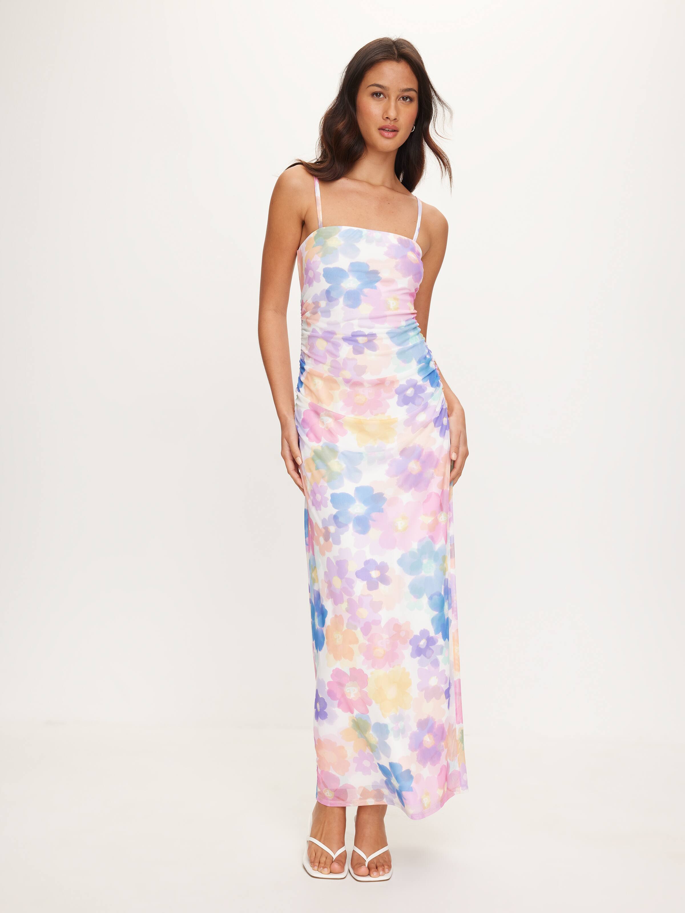 Latest Fashion & Newest Women's Clothing Styles | Dotti