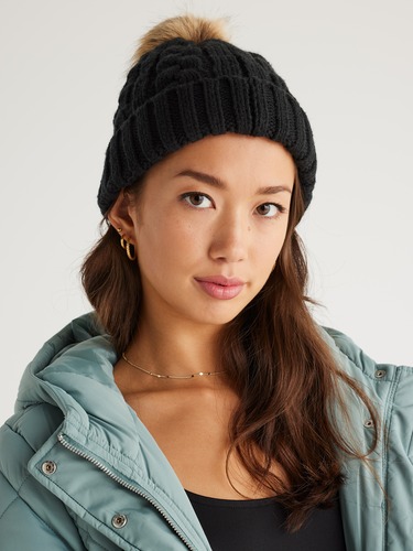 Carmen Cable Beanie