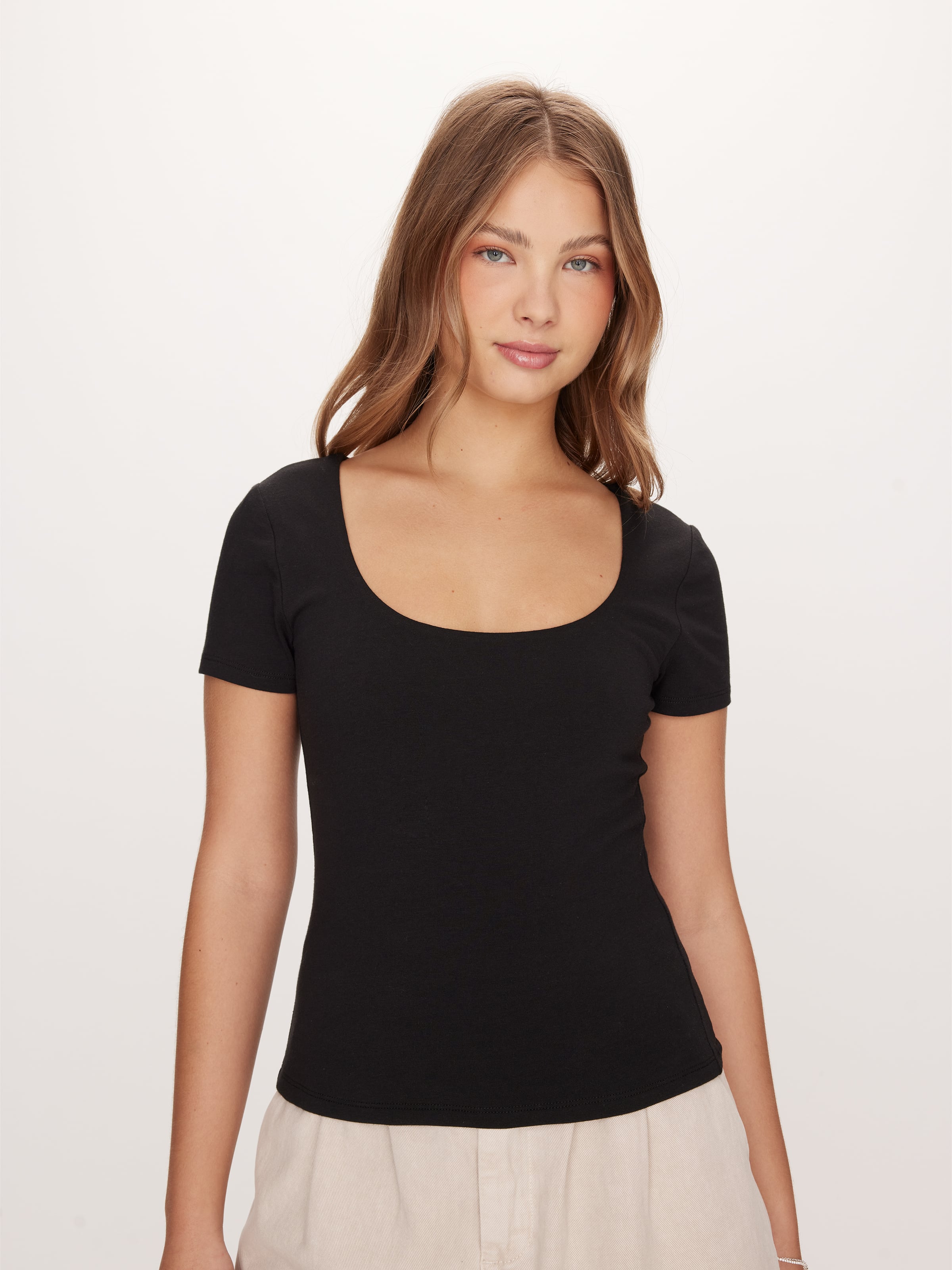 V Scoop Neck Tee Dotti Online