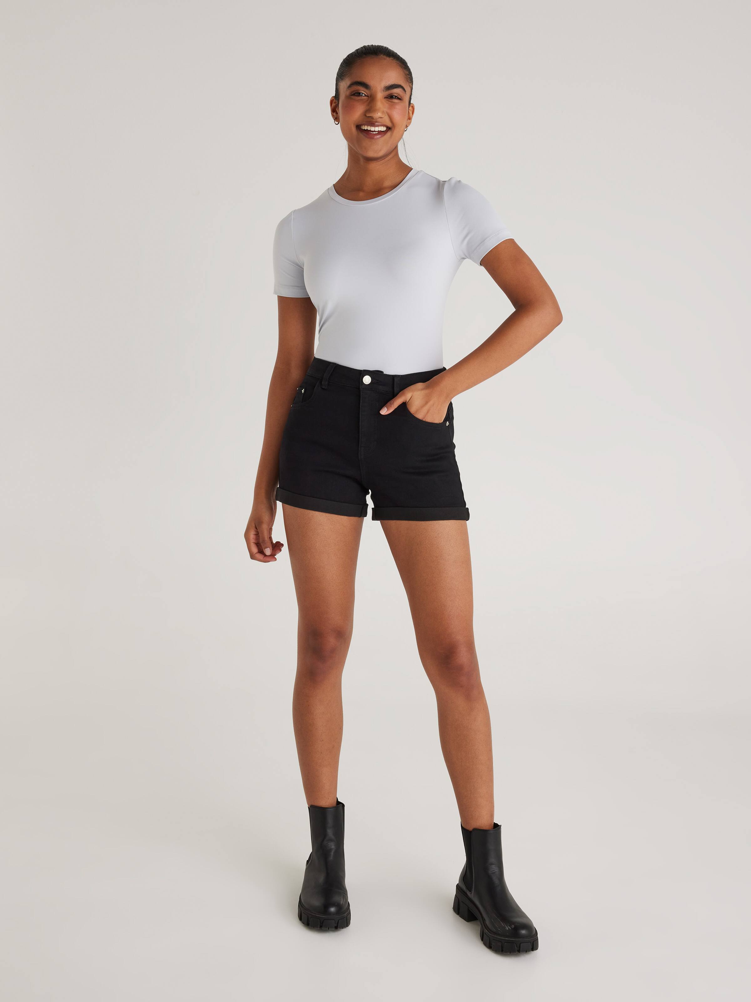 Peaches Short - Dotti Online